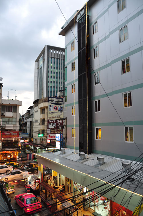 Sky Inn - Bangkok, Thailand